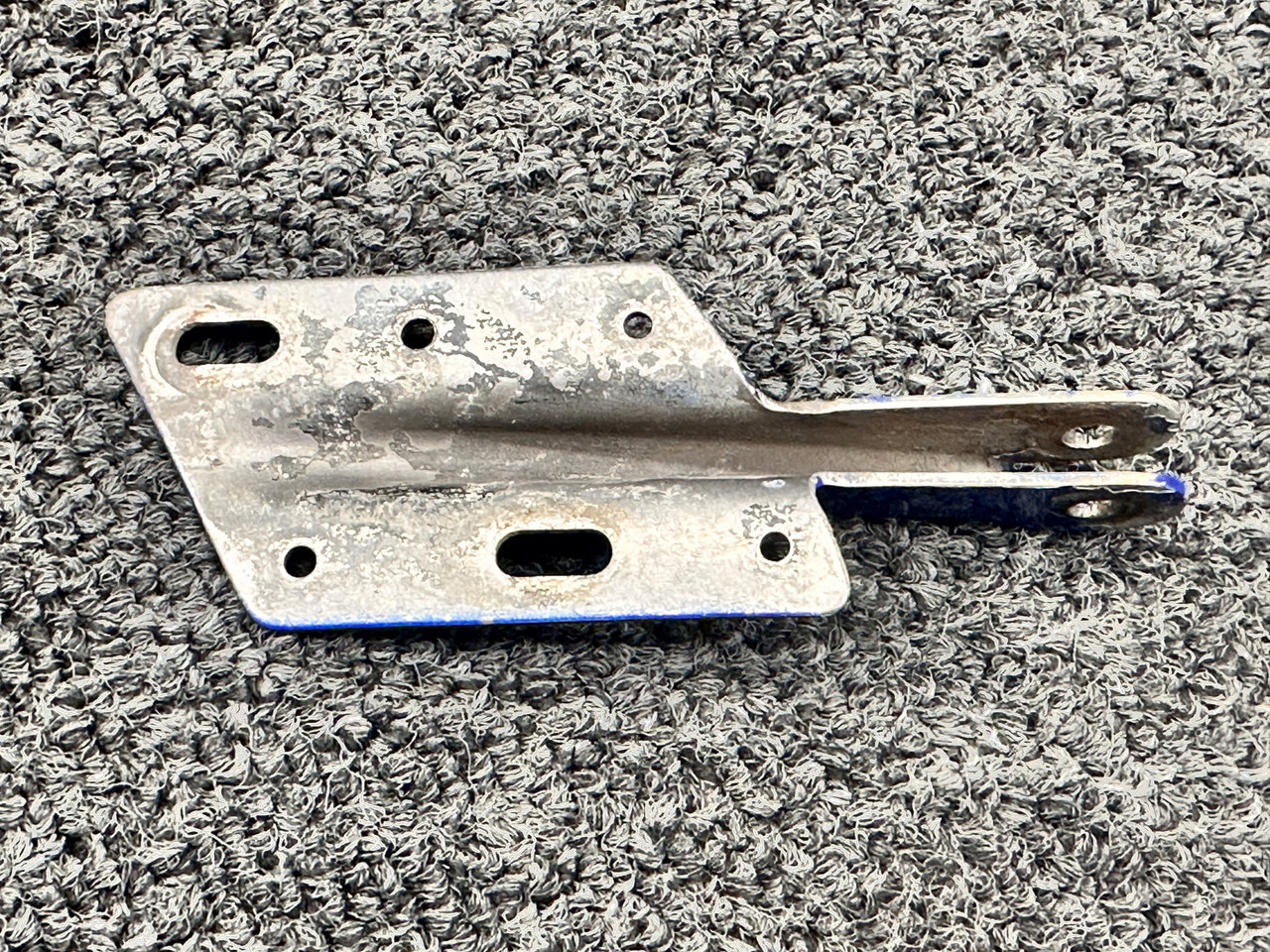79475-008 Piper PA28R-201 Cabin Door Hinge Lower Assembly (Colored)