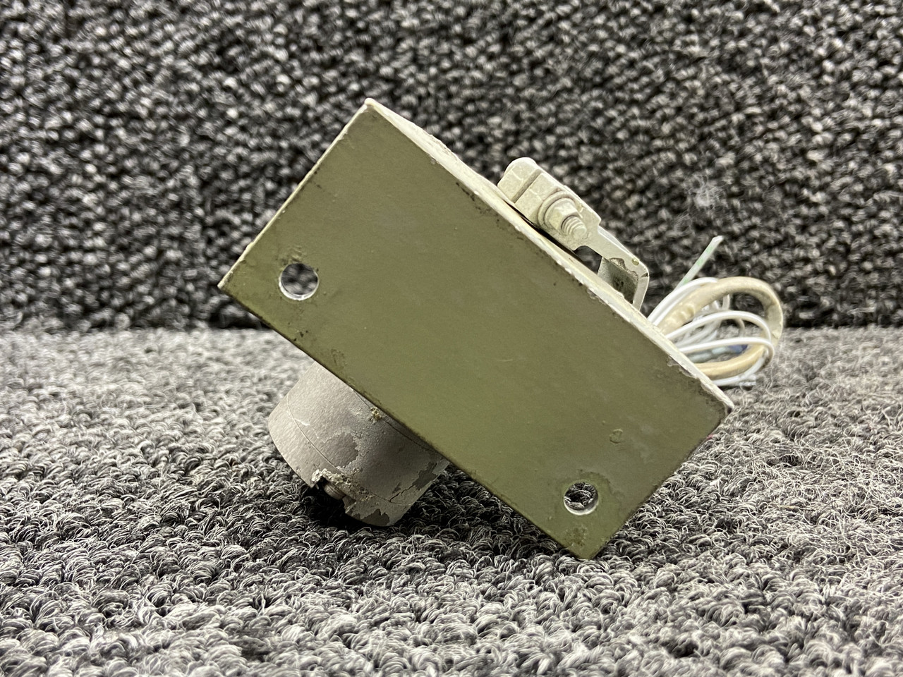 2625045-10 Lear Jet 55 Flap Limit Switch Assembly RH with Mounting Bracket