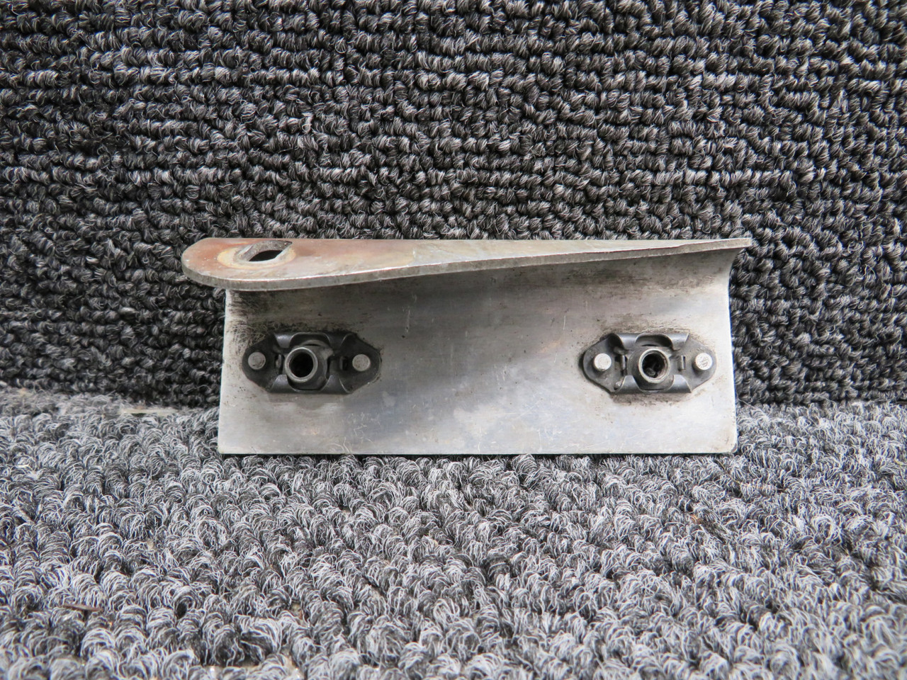 98541-002 Piper PA32RT-300T Cowl Flap Hinge Bracket Assembly Left Hand