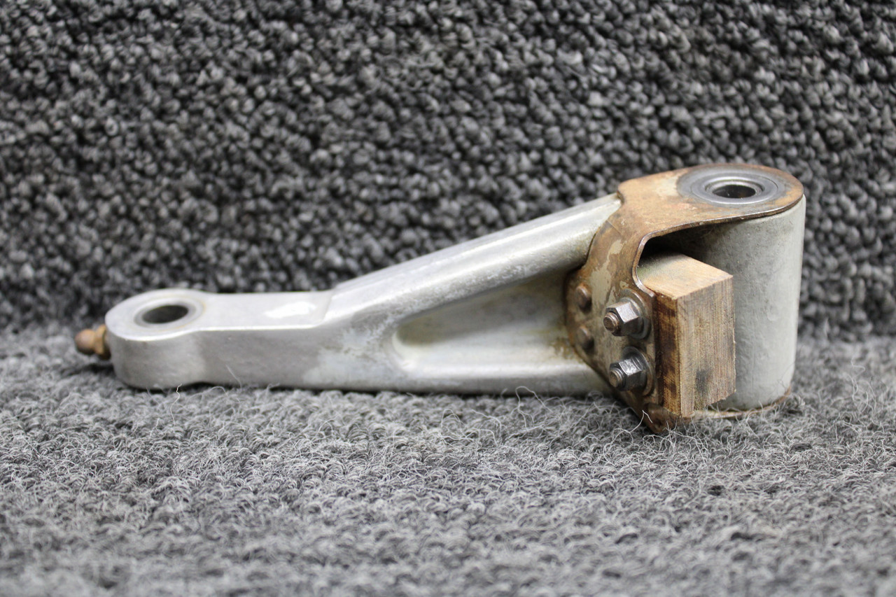 0841000-98 Cessna 172 Nose Gear Upper Torque Link