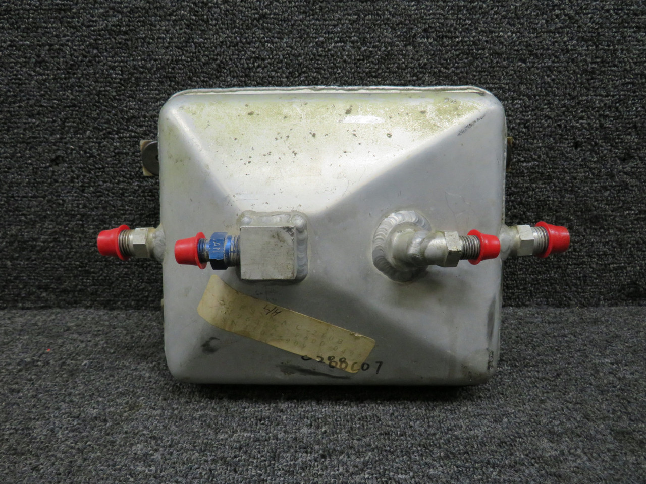1216402-1 Cessna 210B Reservoir Fuel Left Hand Assembly