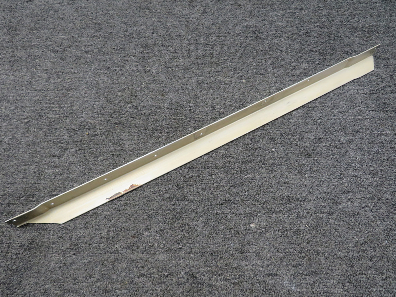 0453013-1 Cessna 152 Receptacle Stiffener Support Unit
