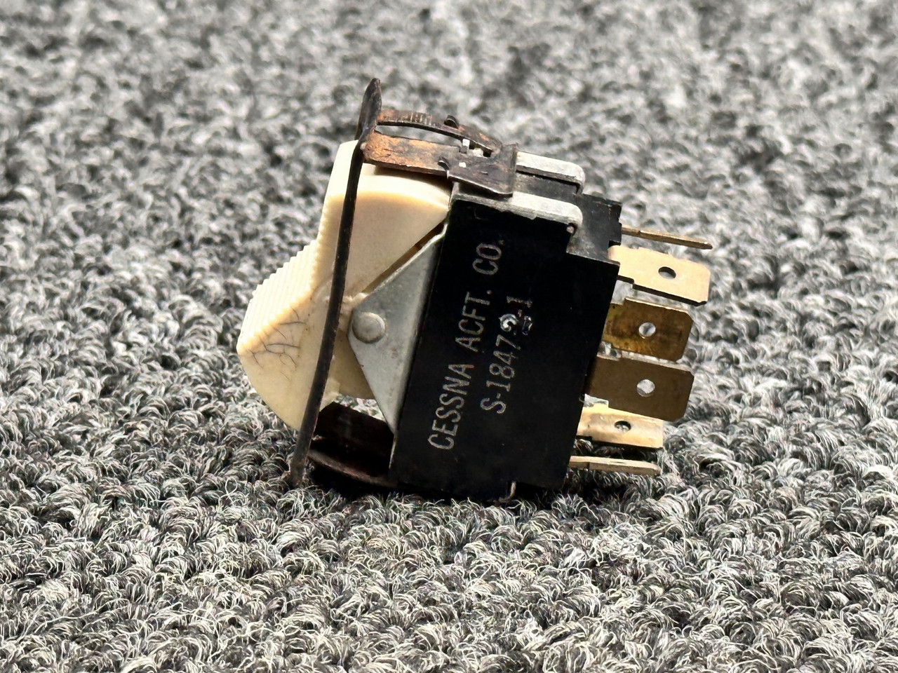 S-1847-2-1 Cessna Aircraft Rocker Switch Assembly For Sale