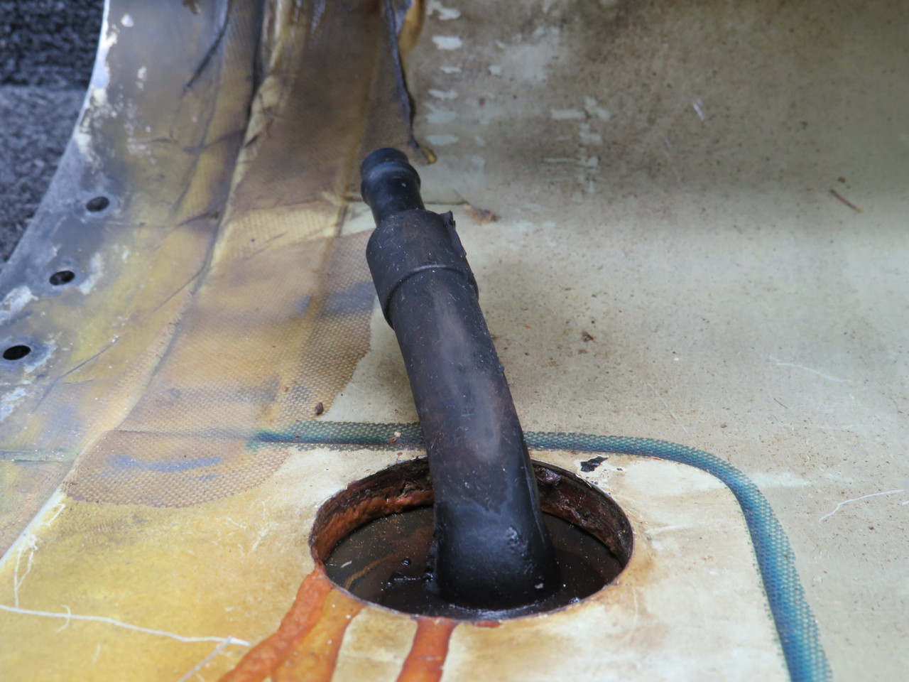 5822400-2 Cessna Leading Edge Assembly RH (Worn) For Sale