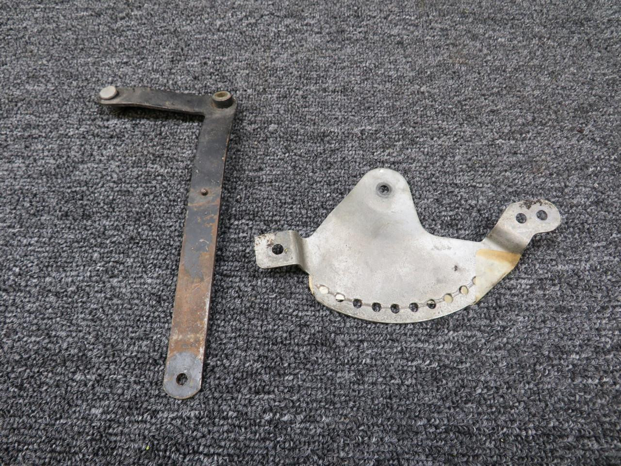 1261647-1, 1213486-1 Cessna 210B Cowl Flap Position Bracket and Lever