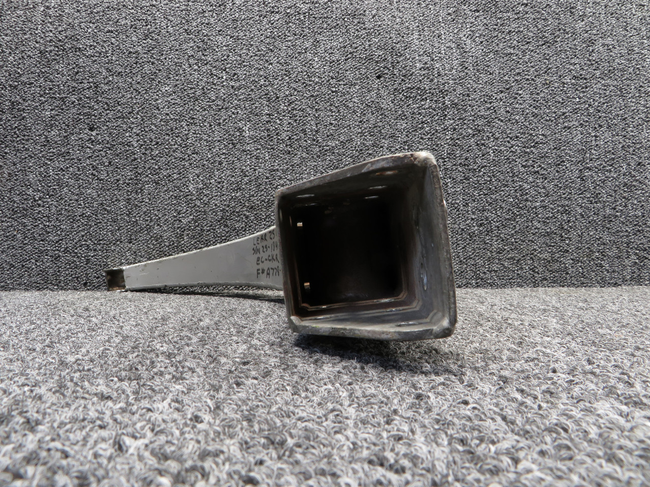 2351038-40 Learjet 25B Engine Yoke