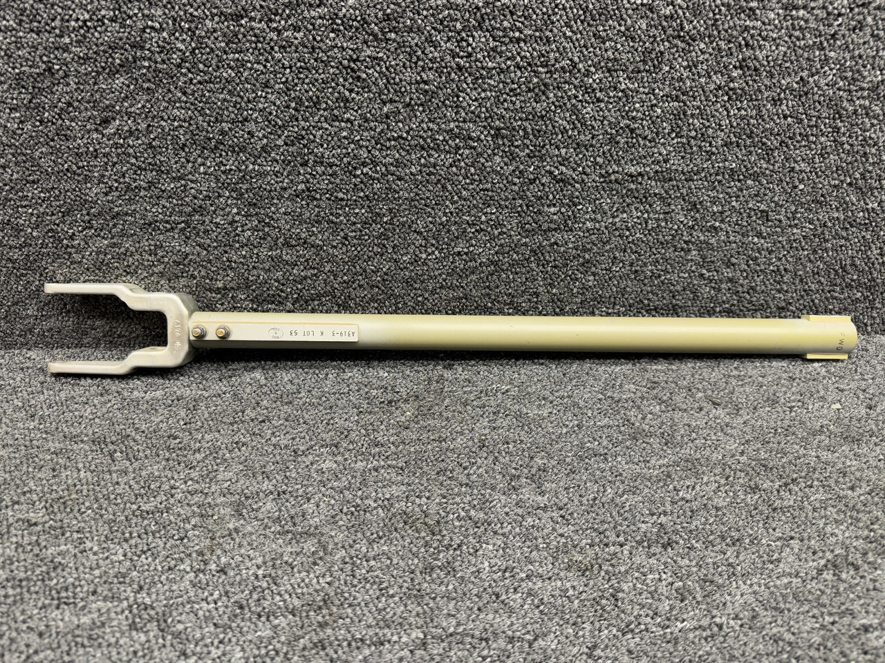 A319-3, A176-4 Robinson R22 Beta Cyclic Control Rod Assembly with Yoke