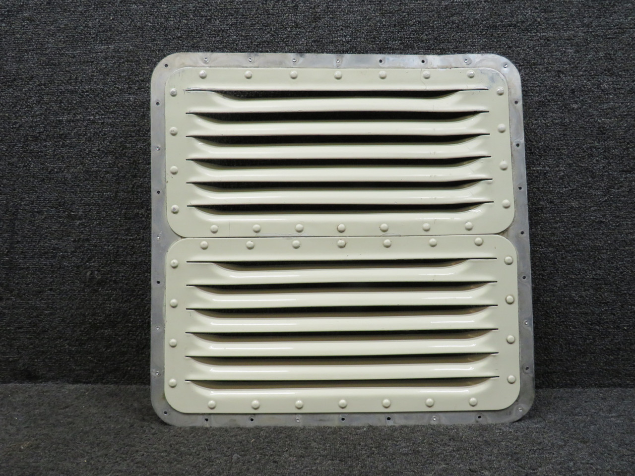 Cessna 340 Engine Cowling Vent Panel, Peeling Paint
