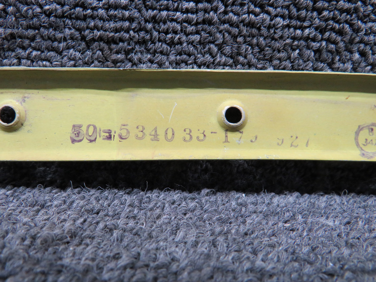 50-534033-179 Beechcraft Windlace Support Bracket (Chipped Paint) For Sale