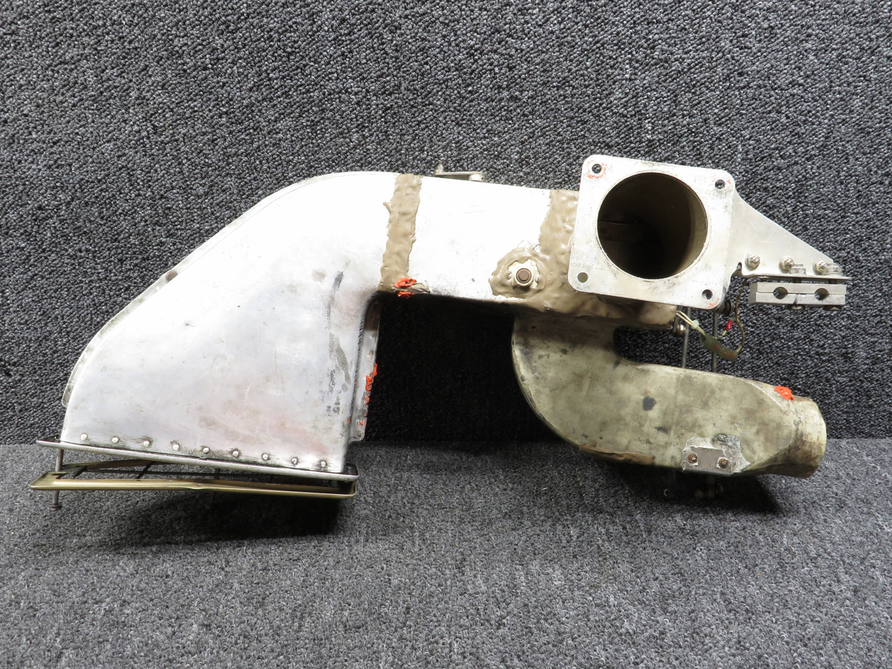 1250300-1 Cessna C-210 Airbox