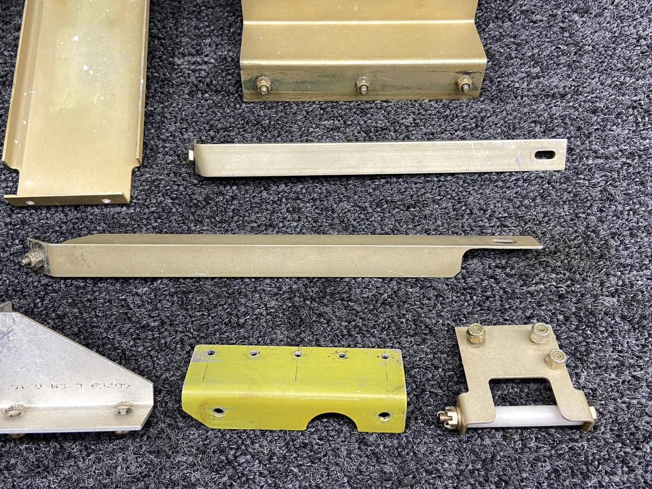 3100 Series S-Tec Autopilot Mounting Bracket Set For Sale