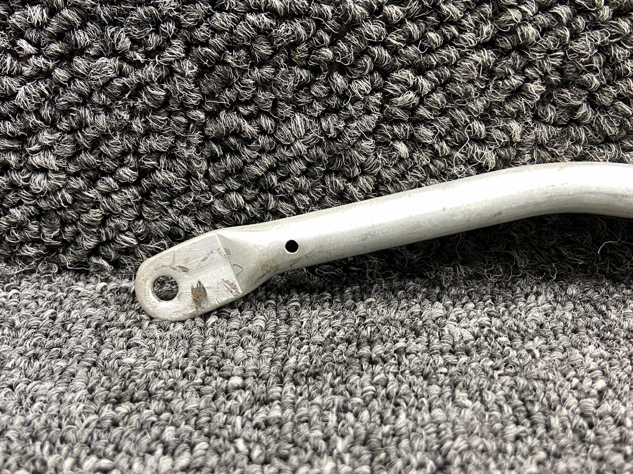 250109-501 Piper PA60-602P Aerostar Forward Emergency Door Latch ...