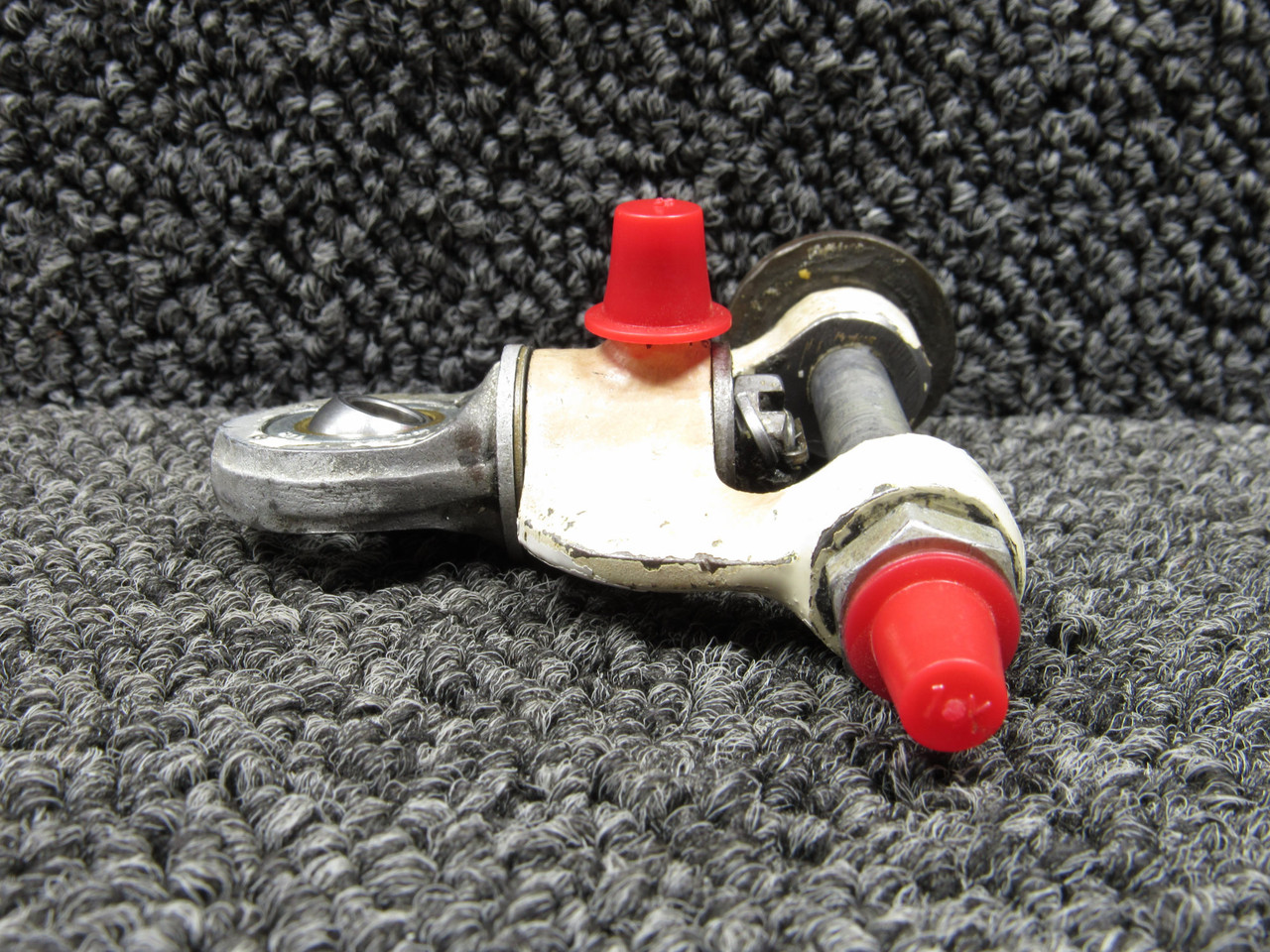 35-825007 Beechcraft 58 Nose Landing Gear Steering Yoke For Sale
