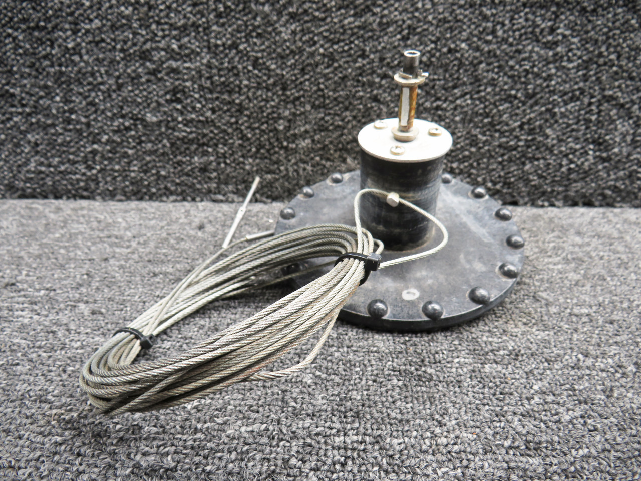 47359-1 (Alternate PN: 47360-501) Rockwell 114 Elevator Trim Wheel Assembly