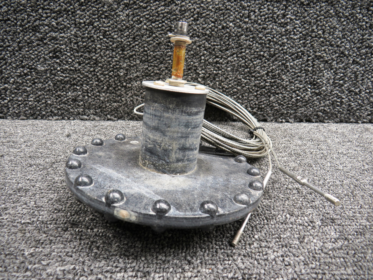 47359-1 (Alternate PN: 47360-501) Rockwell 114 Elevator Trim Wheel Assembly