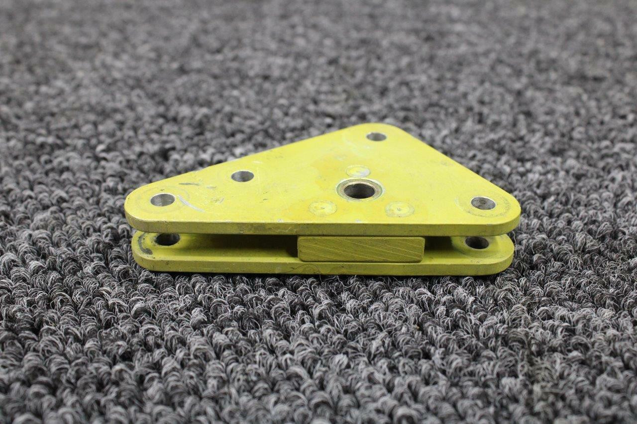 102-430280-1 Beech 58P Cabin Door Bellcrank Lock Aft
