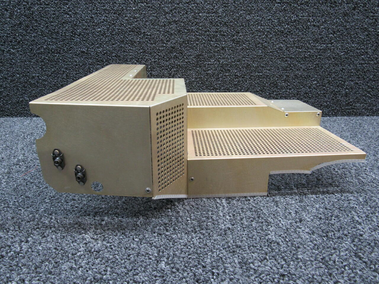 19280-001 Cirrus SR22T EMI Shielding PFD Unit (Hours: 695.5)