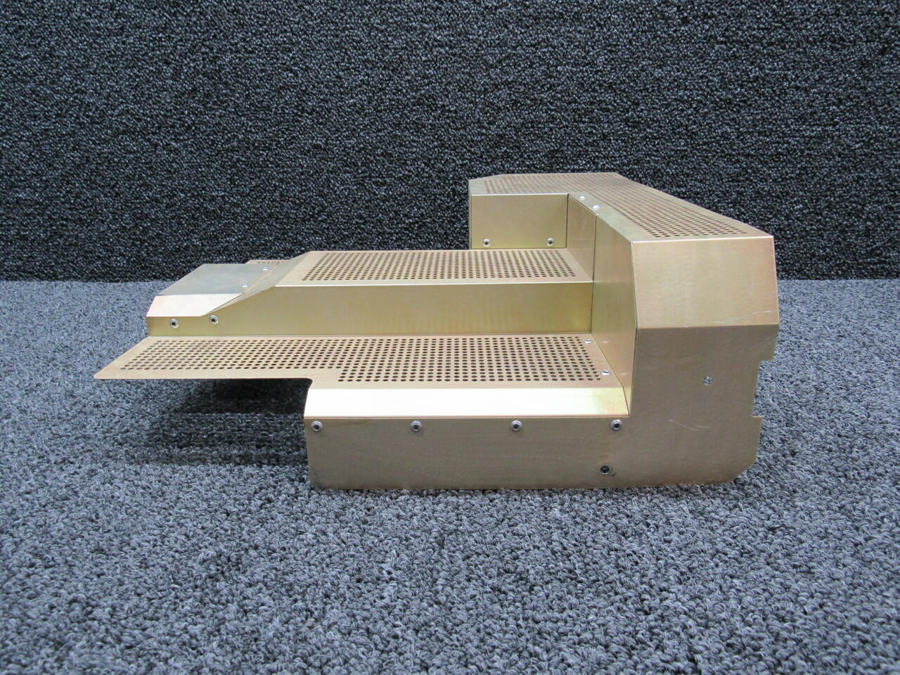 19280-001 Cirrus SR22T EMI Shielding PFD Unit (Hours: 695.5)