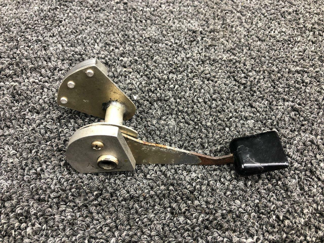 5115217-13 Cessna 402C Flap Position Lever Assembly