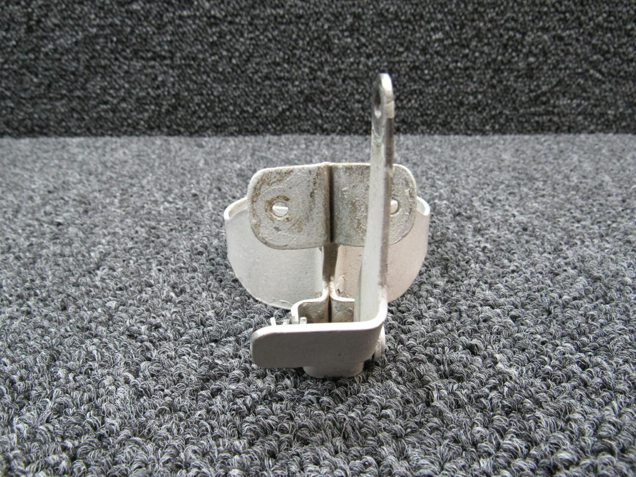 35-361133 / 35-361132-1 Beech 95-B55 Bracket Landing Gear Safety Switch ...