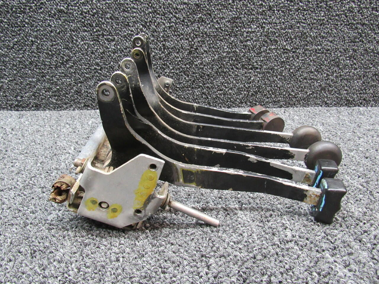 96-324035 Beechcraft 95-B55 Engine Control Quadrant Assembly