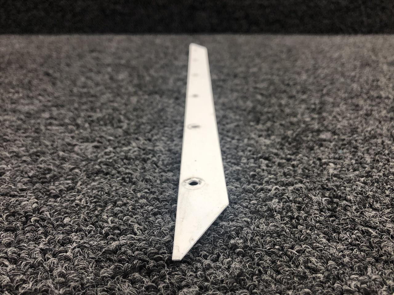 0732102-6 Cessna A185F Stabilizer Seal Stiffener Assembly RH