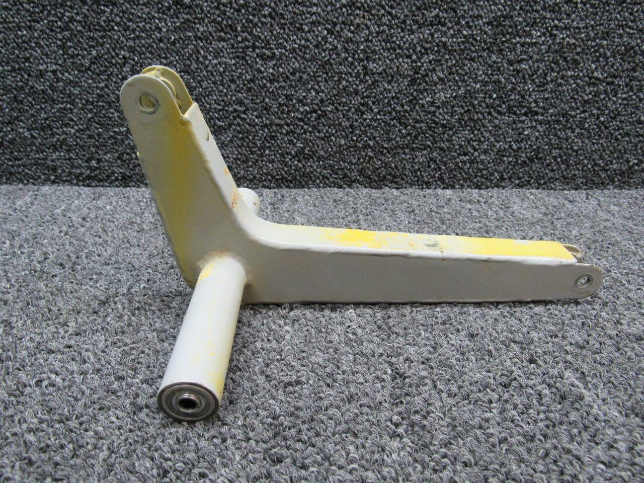 9013-7 (USE: 09013T007) Ayres S2R-T34 Aileron Control Bellcrank Assembly LH