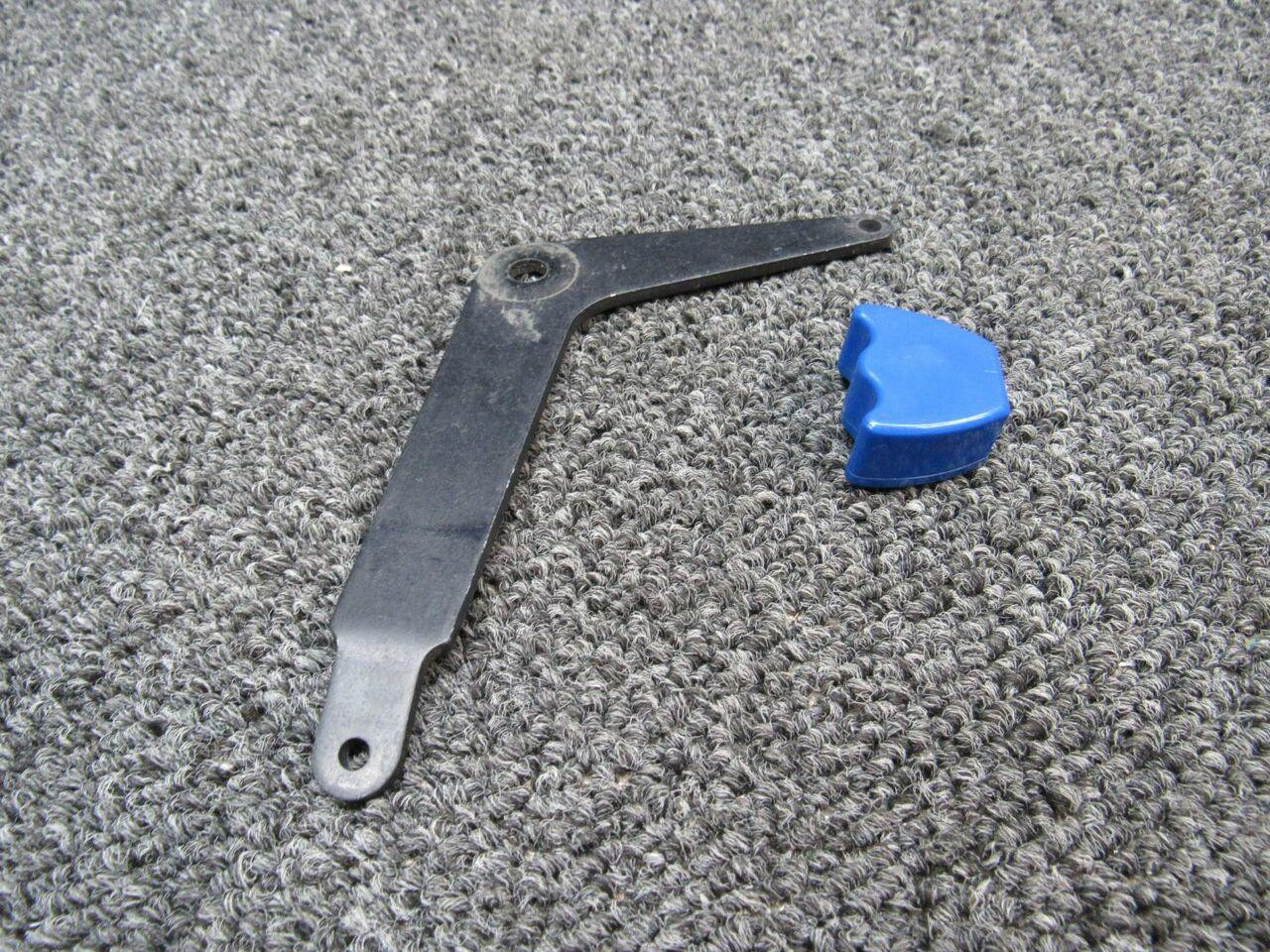 69485-000 / 24047-000 Piper PA32-300 Propeller Control Lever Assembly