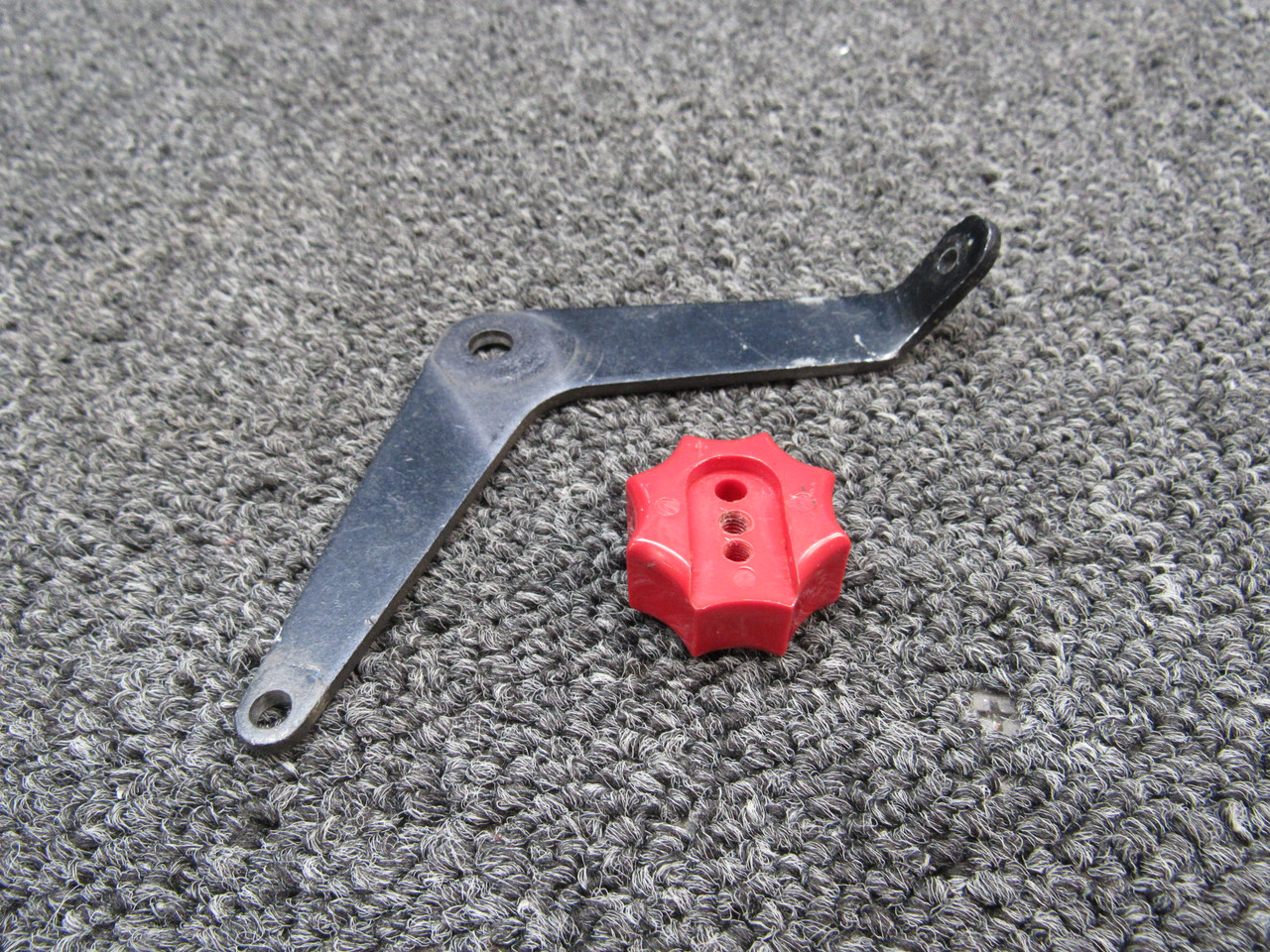 67214-000, 24048-000 Piper PA28R-200 Mixture Control Lever w Knob