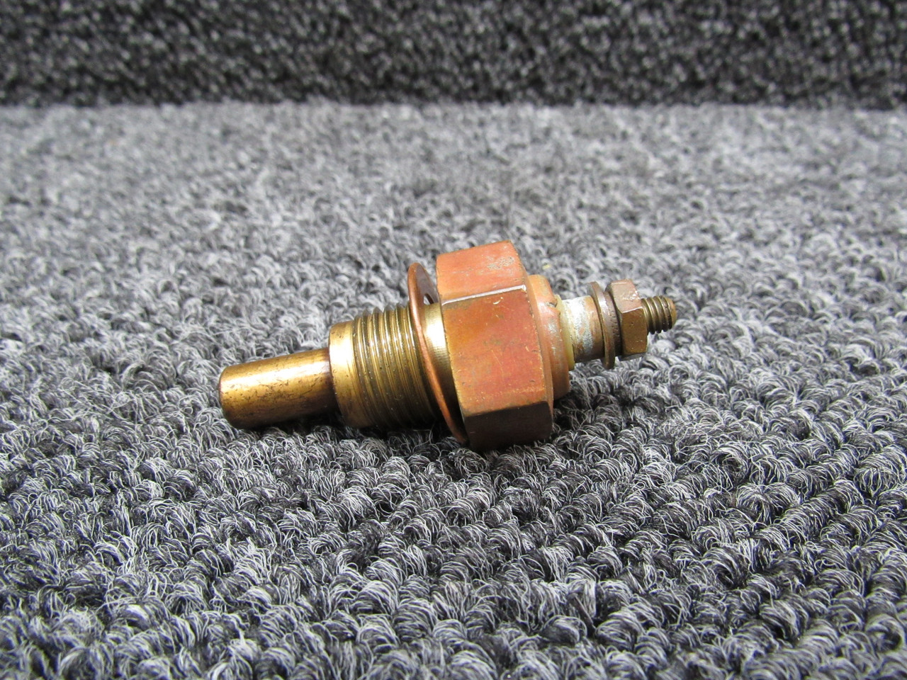 362-EW (ALT: 553-672) Piper PA28R-200 Oil Temperature Probe Assembly (12V)