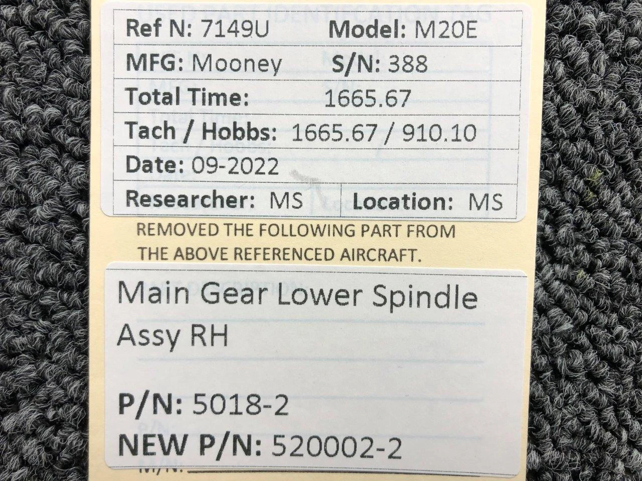 5018-2 (USE: 520002-2) Mooney M20E Main Gear Lower Spindle Assy RH