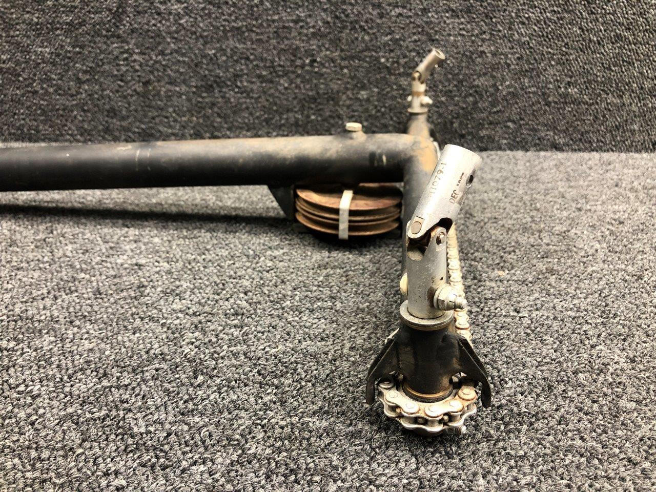 0411221-3 (ALT: 0411326-3) Cessna 172 Control Column Assembly