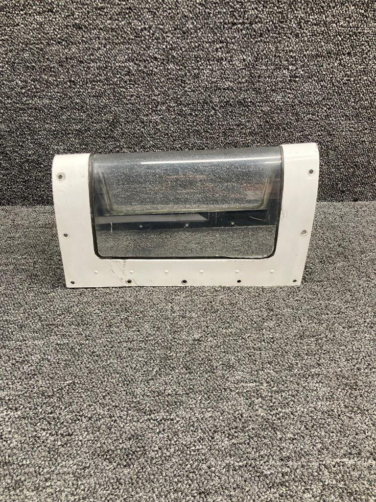 0523115, 0523115-3 Cessna 172L Landing Light Lens & Retainer Assembly