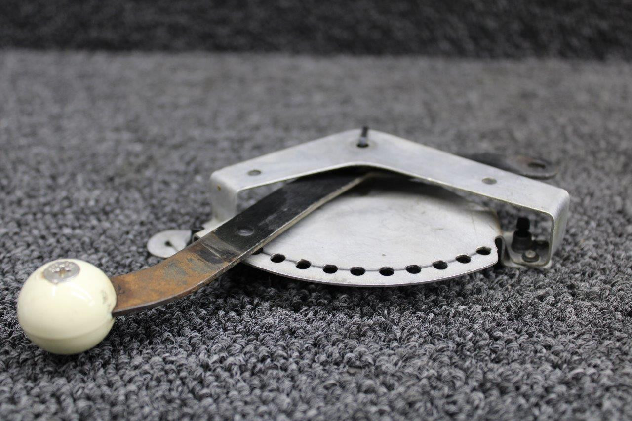 0713654-1, 0713714-2 Cessna 182F Cowl Flap Lever and Position Bracket ...