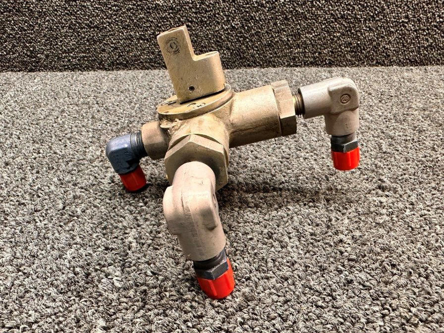 0855013-1 Cessna 310 Fuel Selector Valve Assembly For Sale