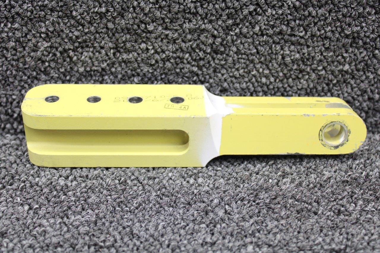 0922710-6 Cessna 162 Wing Strut Fitting Upper RH