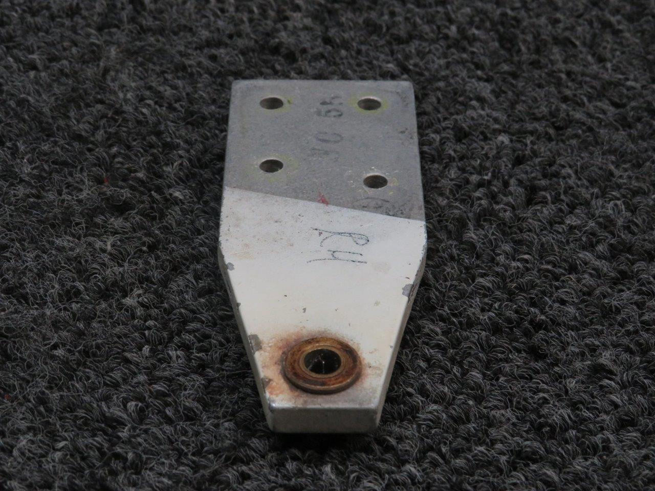 44263 Aero Commander Right Hand Fitting, Elevator Attach Fitting