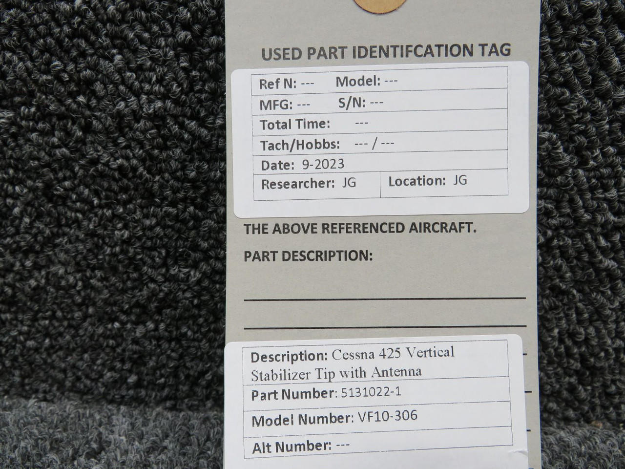 5131022-1 Cessna 425 Vertical Stabilizer Tip Has VF10-306 Antenna