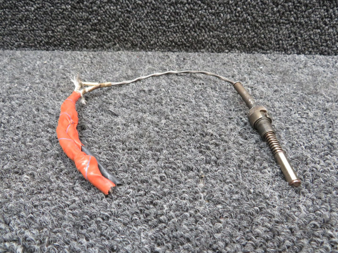 102-00007 Aircraft Cylinder Temperature Head Probe Assembly For Sale