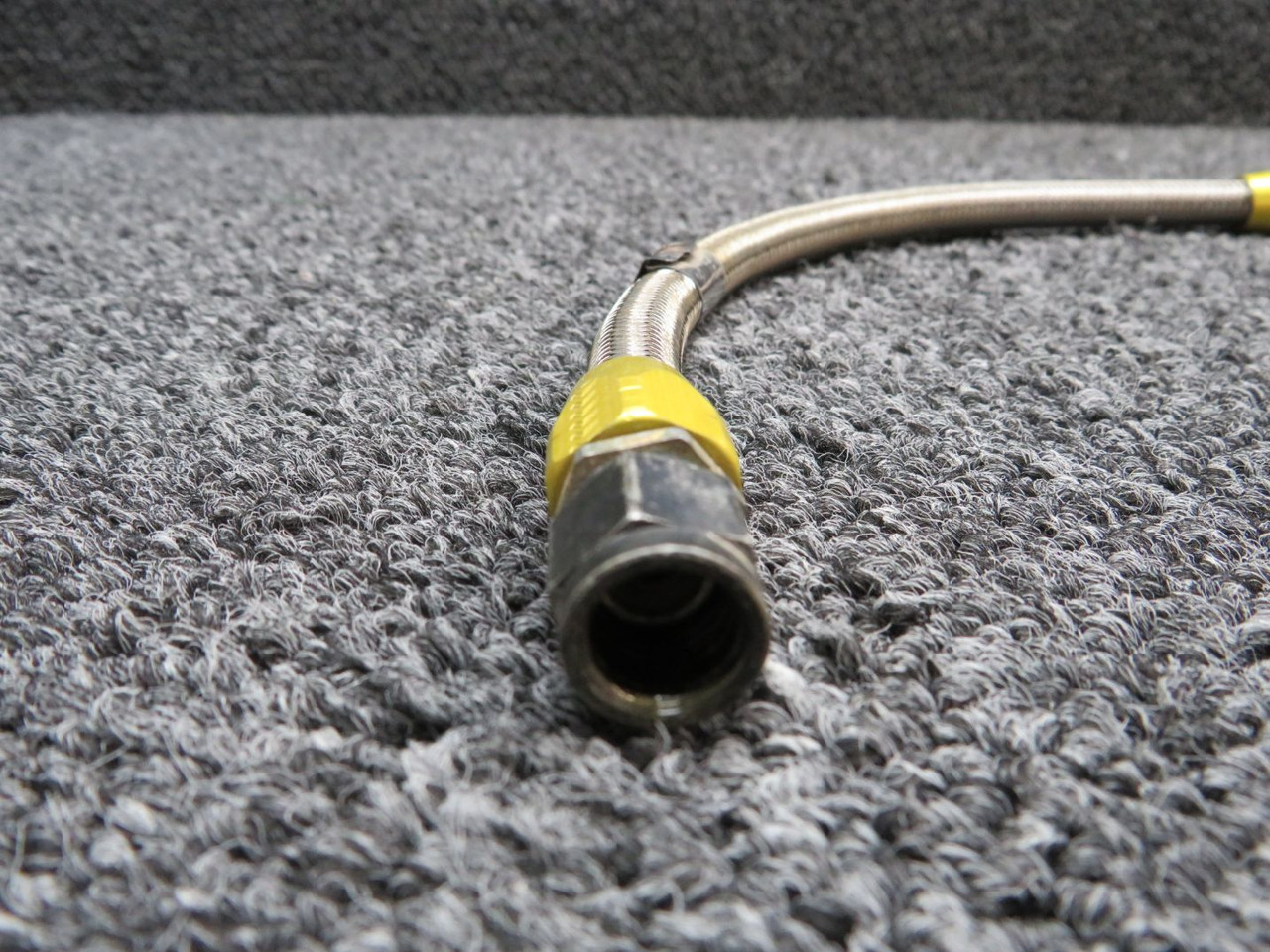 156001-4S0126 Bell 206B Stratoflex Hose Assembly (1500 PSI) For Sale