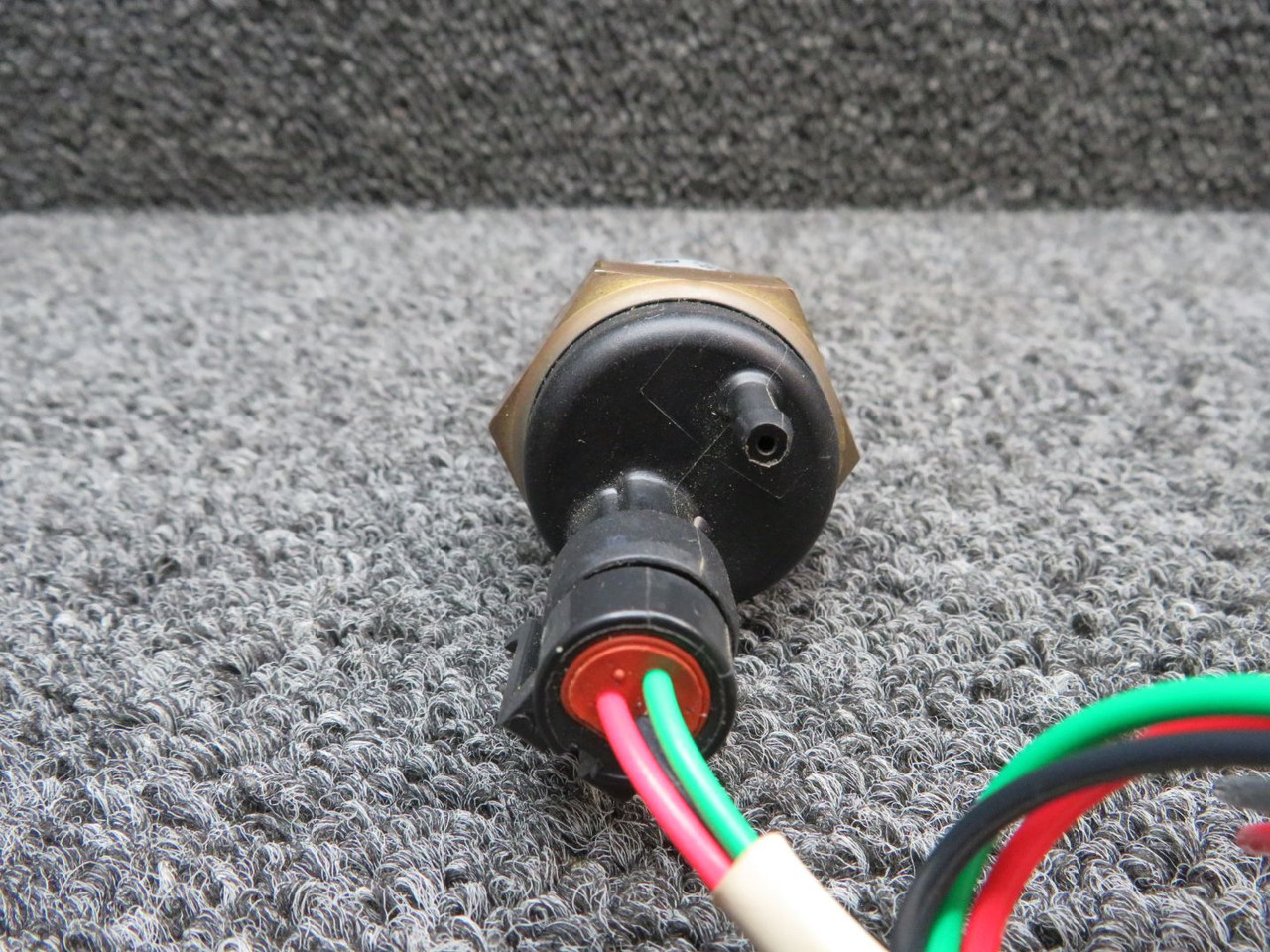 P356-5000 Bell 206B Low Pressure Differential Sensor (24 Volts)