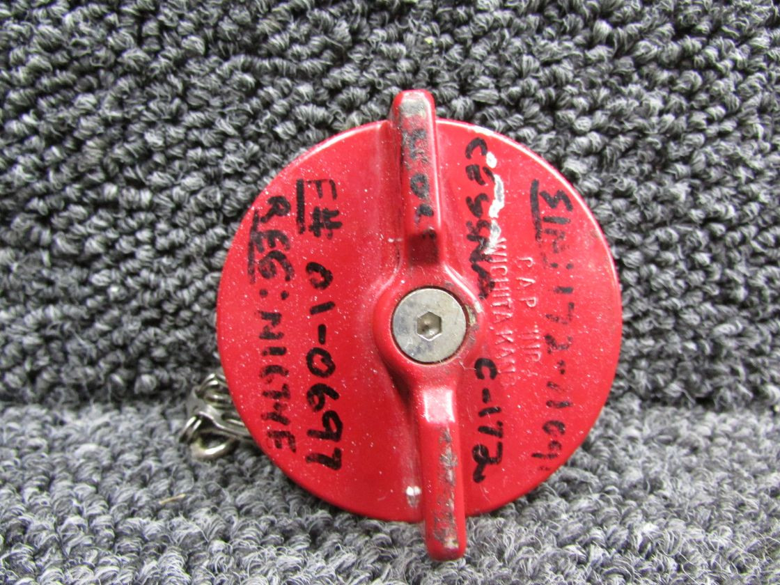 C-100084-1 CAP Vented Fuel Cap with Chain