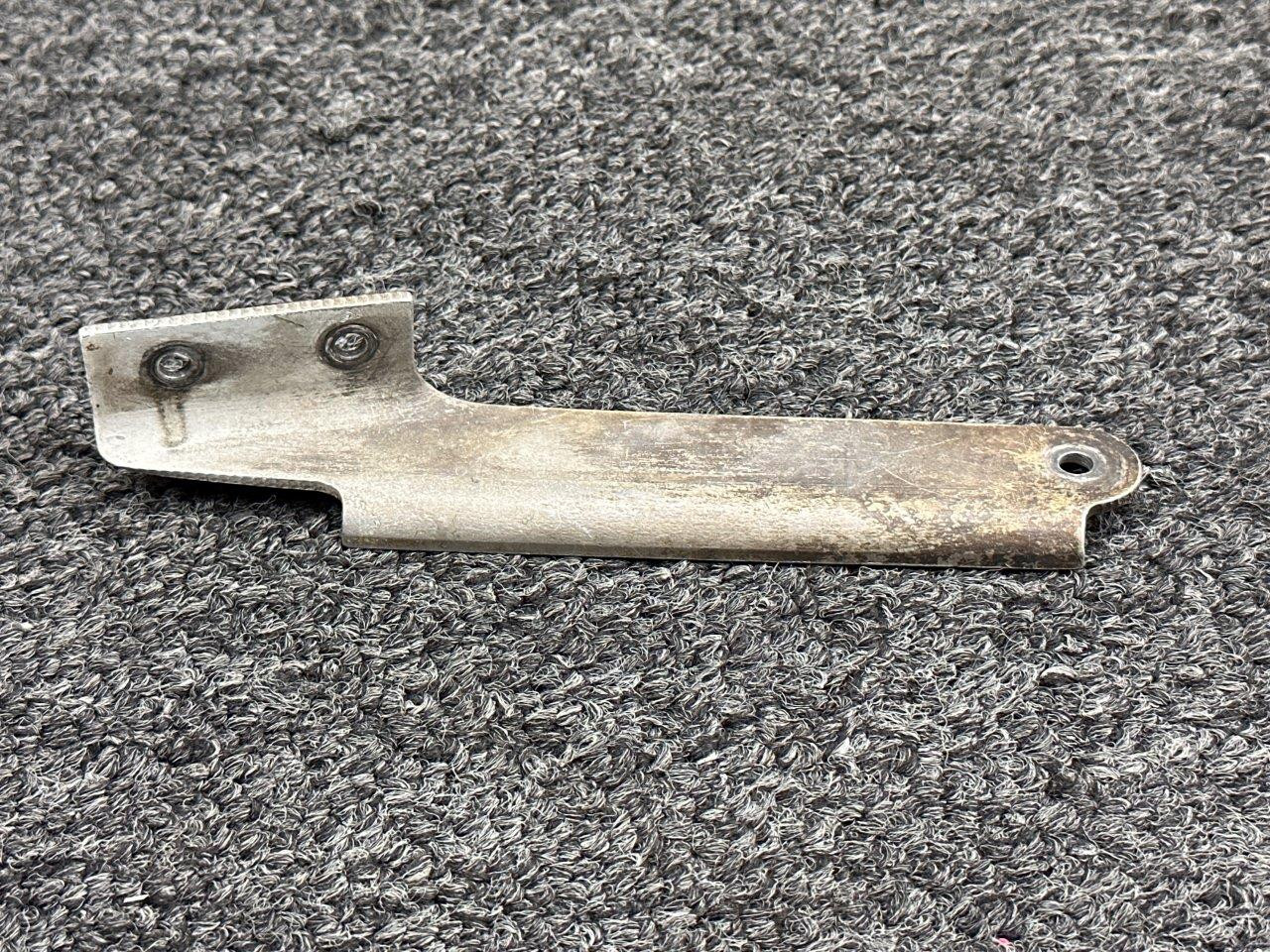 23125-001 Piper PA24-400 RH Cowl Flap Control Arm