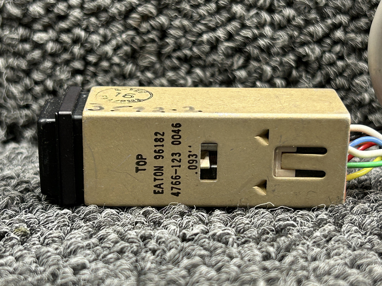 96182-8911 Eaton Trim Monitor Switch Assembly For Sale