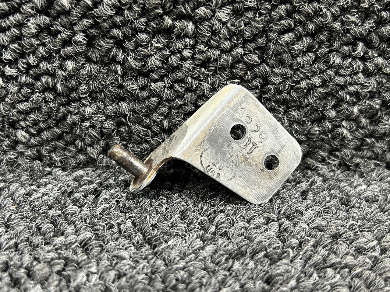 A227-1 Robinson R22 Beta Left Hand Upper Cabin Door Hinge