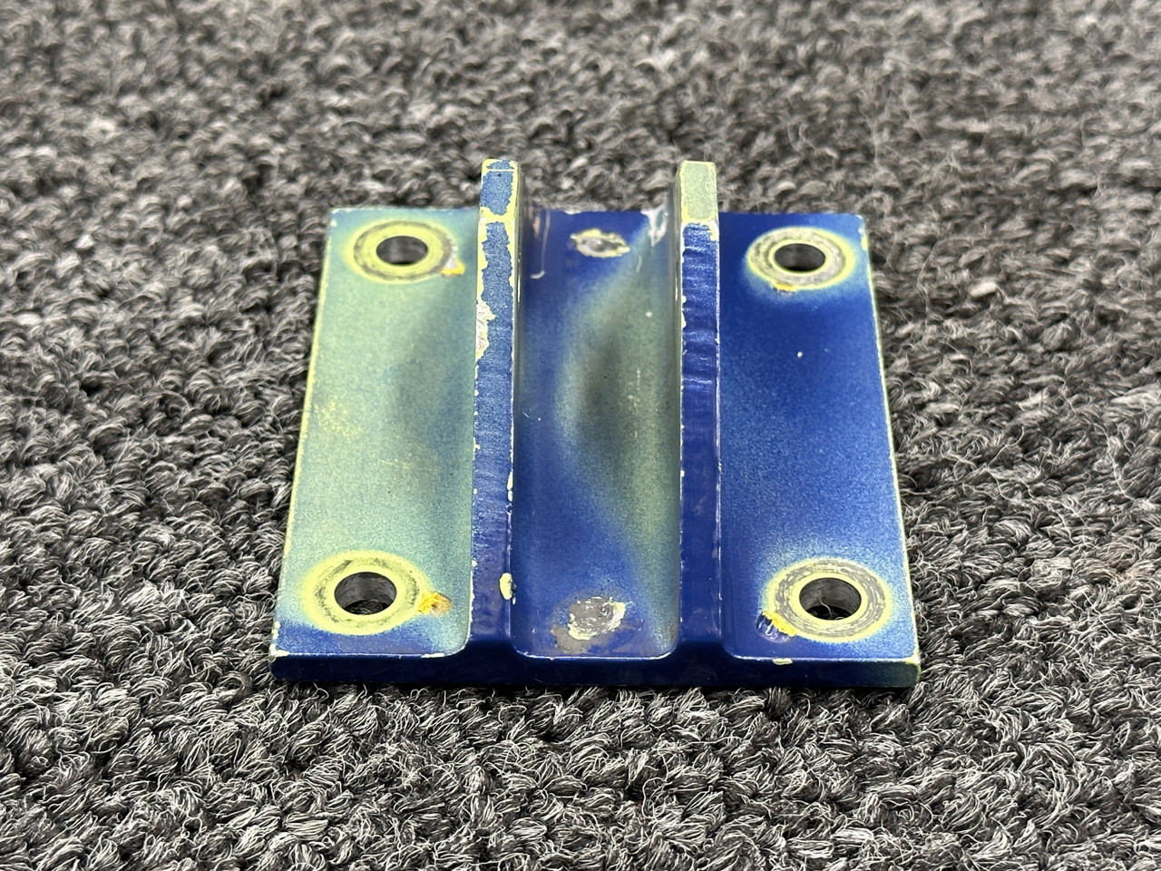 63563-000 (Use: 63563-800)Piper PA28-181 Stabilator Hinge Fitting ...