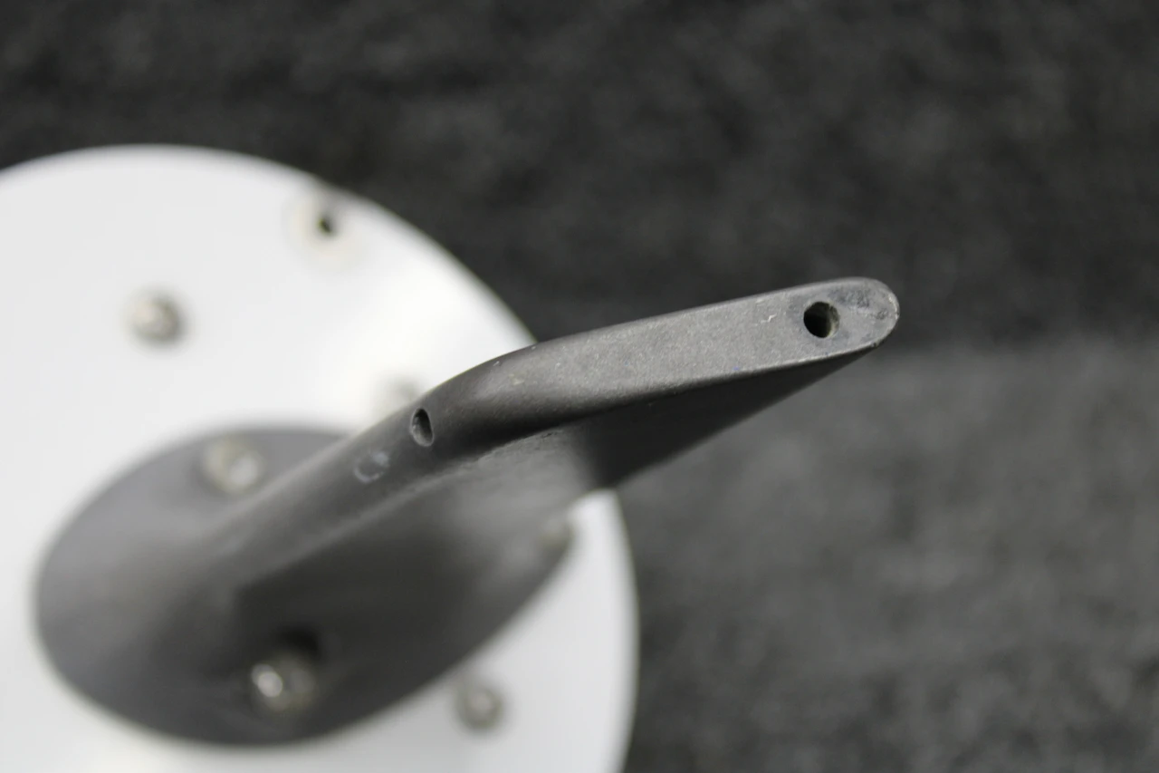 DAI-9034-57-00 Diamond DA40-180 Heated Pitot Tube with Plate