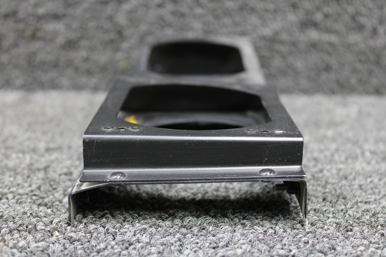 D41-3347-52-00 Diamond DA40-180 Landing and Taxi Light Mount For Sale