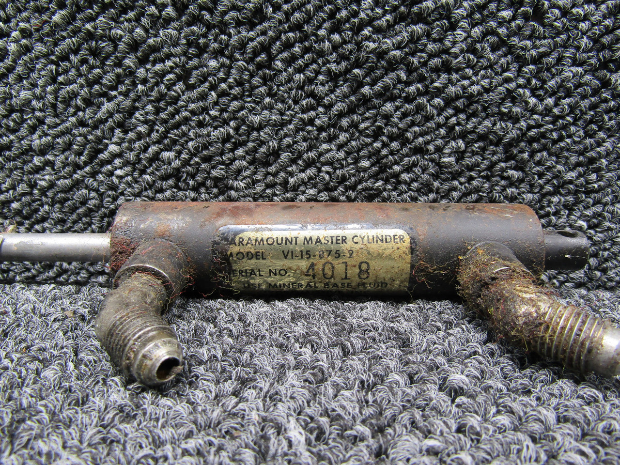 VI-15-875-2 Paramount Aircraft Master Cylinder