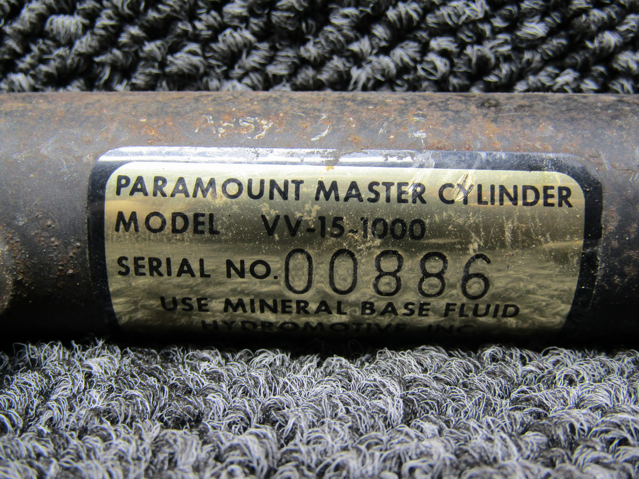 VV-15-1000 Paramount Aircraft Master Cylinder Assembly